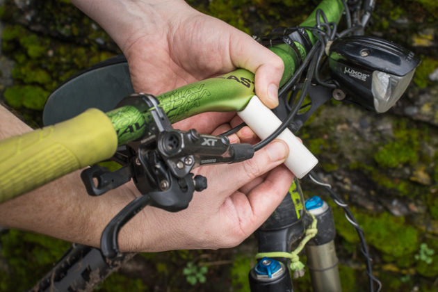 How To: Make your own DIY handlebar harness - Dirtscrolls